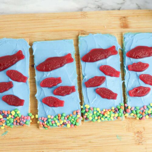 Fun Fish Bowl Graham Crackers for Kids