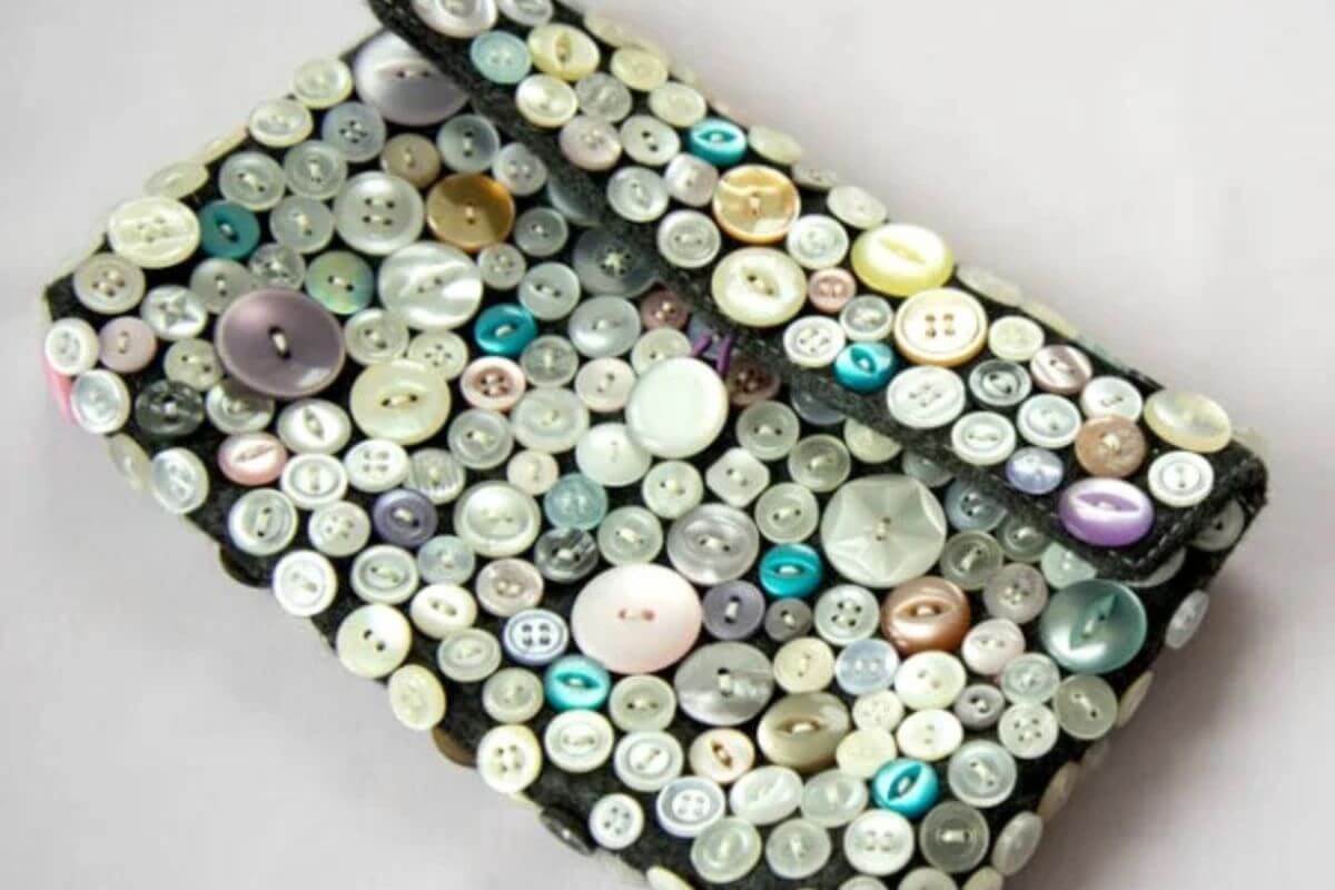 20 Button Crafts for Kids and Adults to Make Together