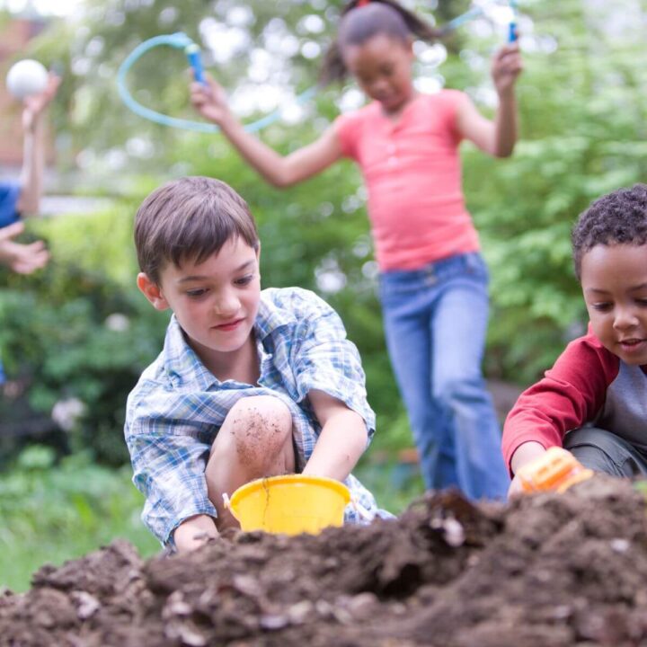 100 Screen-Free Summer Activities for Kids